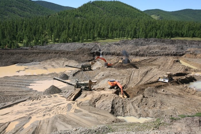 Монгол Улсын байгаль орчинд ээлтэй уул уурхай төсөл ирэх нэгдүгээр сард эхэлнэ